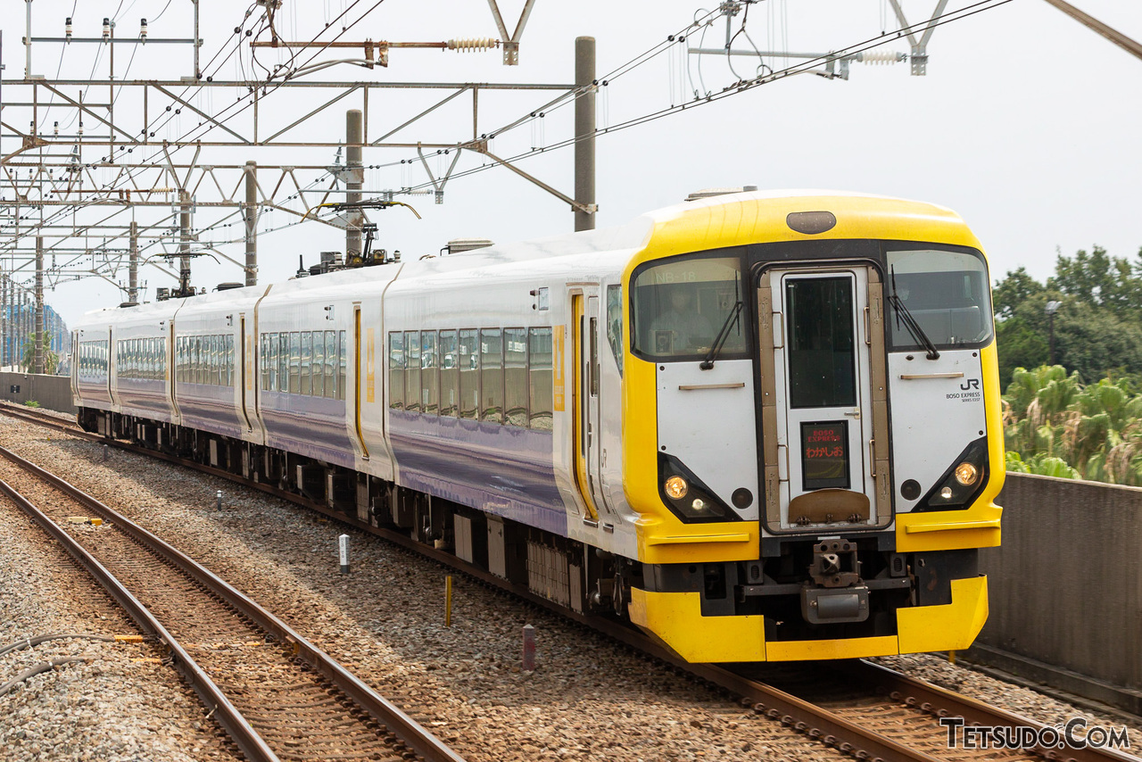 特急「踊り子」「わかしお」から臨時特急まで 首都圏を駆けるJR東日本の汎用特急車両「E257系」 - 鉄道コム