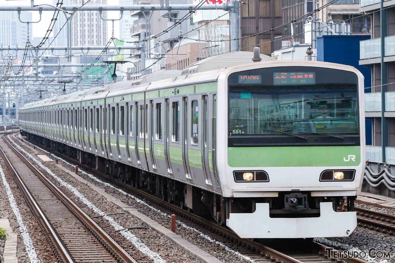 見分けるポイントは「車体断面」 山手線の車両にシレッと混ざる「年齢サバ読み車両」 - 鉄道コム