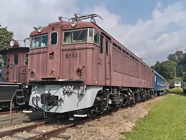 碓氷峠鉄道文化むら EF63形 塗装体験・夜間添乗体験ツアー（2025年11月15日） - 鉄道コム