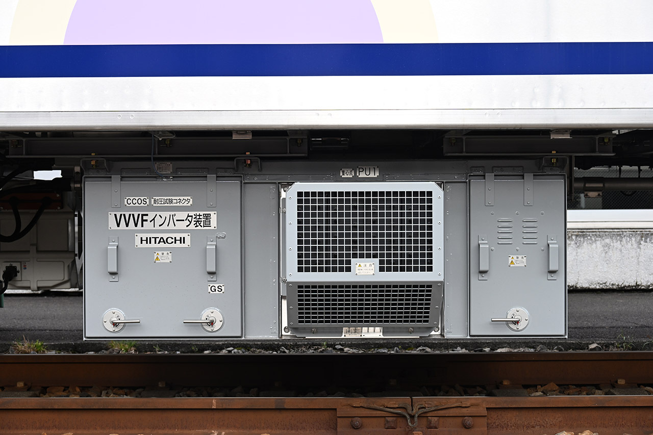 京王の新型車両2000系登場！ 今までの京王線にはない「超大型」の窓も - 鉄道コム